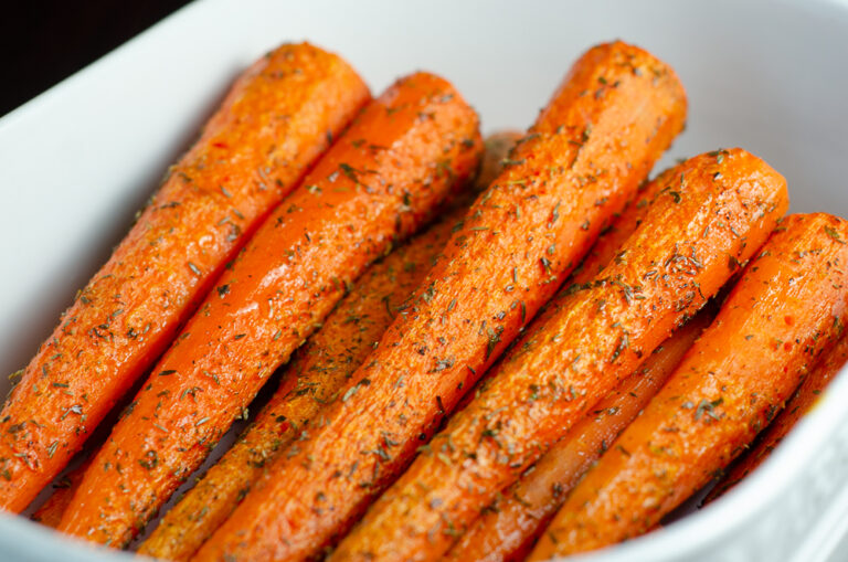 Roasted Carrots with Parsley and Thyme